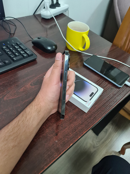 Iphone 14pro с коробкой