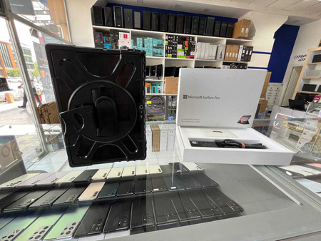 Продам Surfase Pro 7 I5 10 Gen 8-128 GB + чехол и клавиатура Рассрочка
