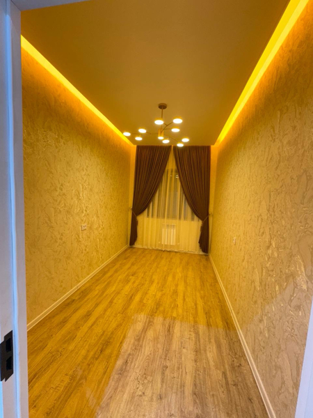 Срочно продается 3х- ком квартира. Новострока Микрорайон.
