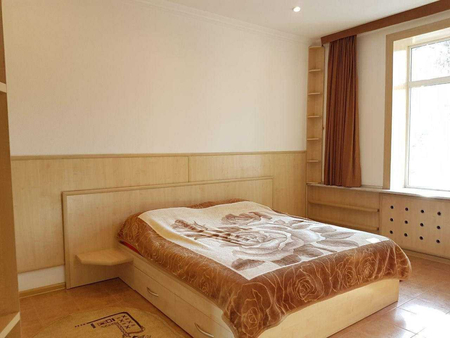 Сдаётся квартира в аренду 2/2/9	Базилик , м Ойбек ID: 54330