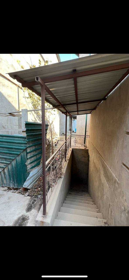 Eshonguzar, Raycenter 12 sotok hovli sotiladi