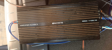 Machette. Deaf bonse. Subvoofer va usilitel komplekt.