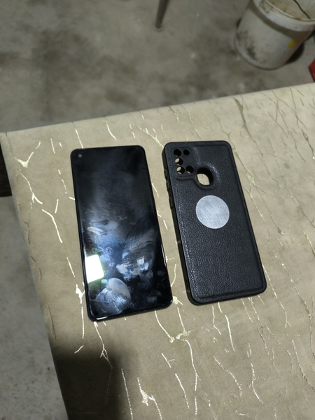 Galaxy A21s oynasi singan