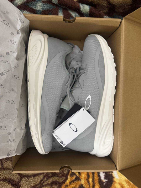 Продам Oakley Lennox Sneaker 48 размер [великан]