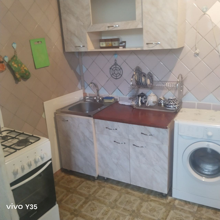Abdulla Qodiriy metro 2/4/4 ijaraga beriladi