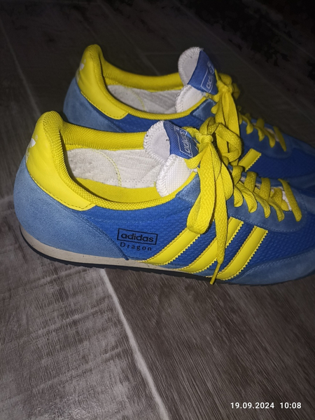 Adidas krasovka satladi