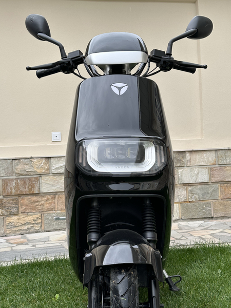 Электроскутер Yadea E8S