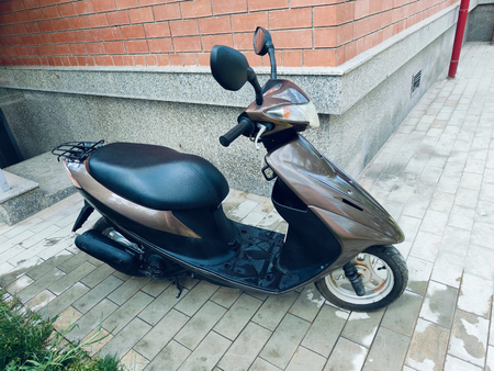 Скутер Suzuki японские