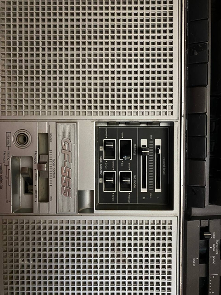 SHARP 555 (Japan)