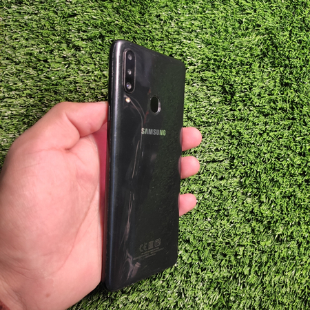 Samsung A20s sotiladi dastavka bor 24/7