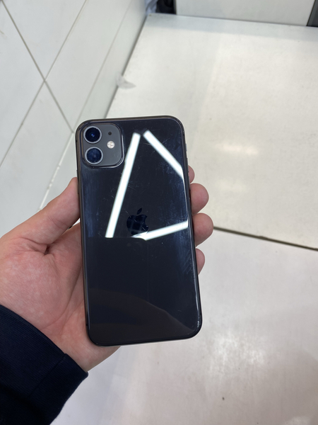 iPhone 11 128GB.