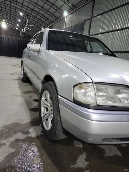 W202 C180 111 motor 1.8 Metan bor 1996 yil 355 ming probeg