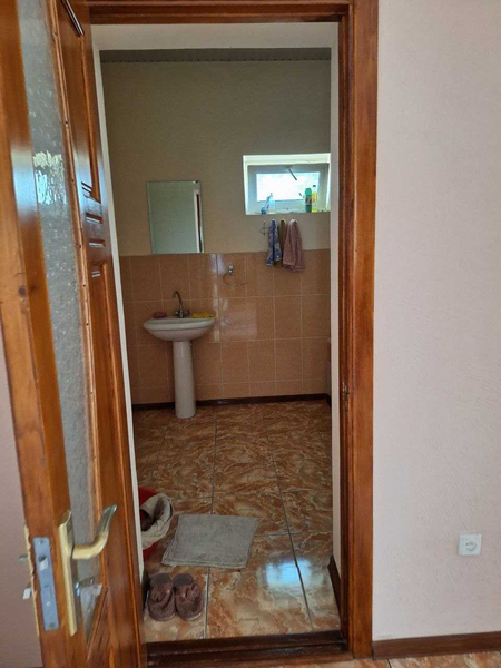 Сдаю Дачу в ПАРКЕНТЕ Таш область. Дом 3 к 120 кв.м.8 соток Все условия