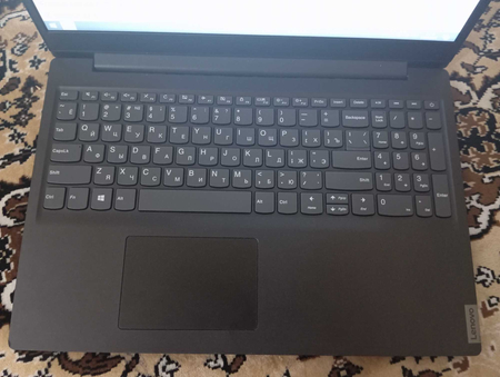 Lenovo core i3 10 pokaleniya sotiladi