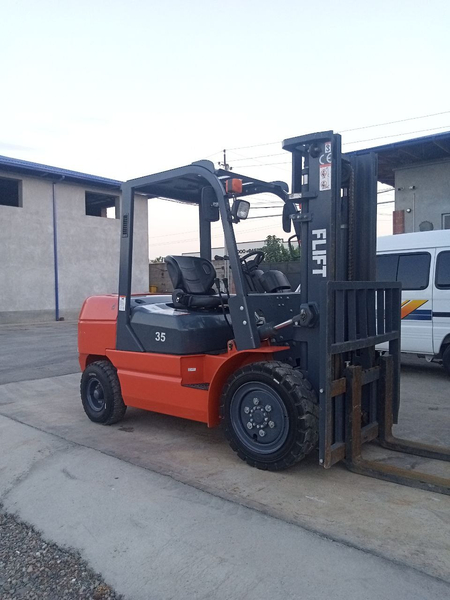 Авто Кара FLIFT 3.5 тонна пр.Китай. Avto Kara