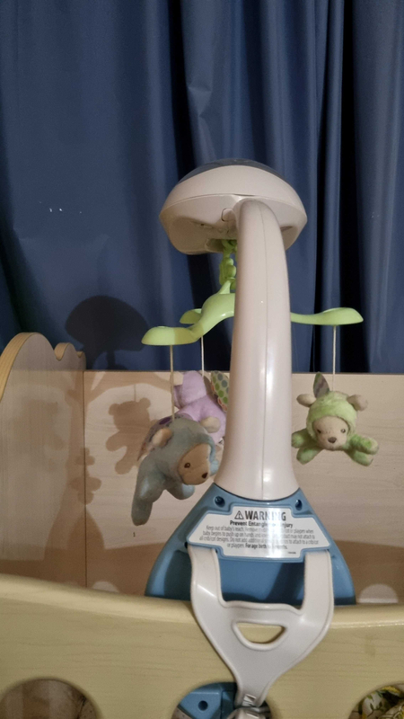 Мобиль в кроватку 3в 1. Состояние НОВОГО. Fisher Price Баттерфляй Дри