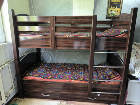 Продам свою двухъярусную кровать