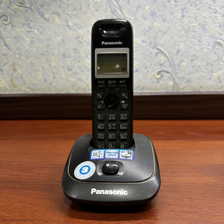 Продам телефон Panasonic kx-tg6711cab
