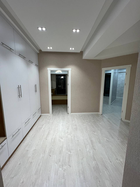 .Продается 2комнатная в Chinahouse евроремонт с мебель техникой 68м2 н