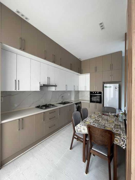 ФАРОВОН • МОСКОВСКИЙ ОТЕЛЬ • 3-комн •  85м² • этаж 2/5 • [MGA: 702]