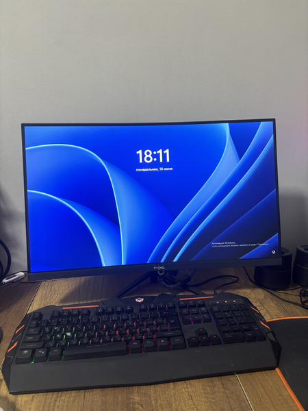 Монитор 180герц + Компьтер i3 10100F h510m 8gb ddr4 rx550 4gb