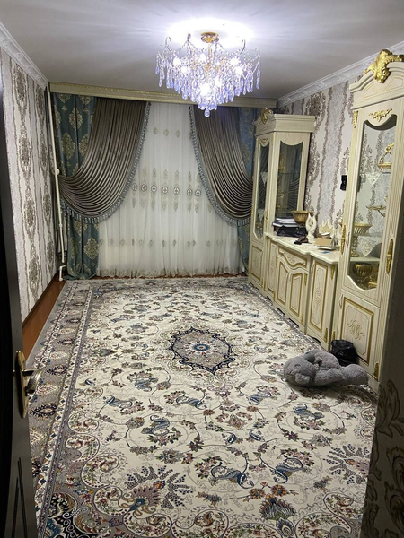 Срочно! Продажа. 6/8/9. Массив Строитель. Можно в ипотеку.