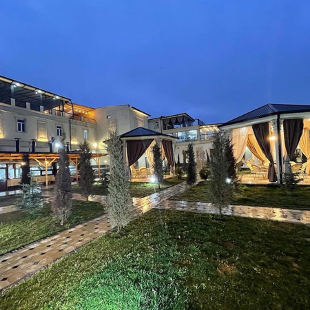 Restaurant va choyxnona arendaga beriladi!!