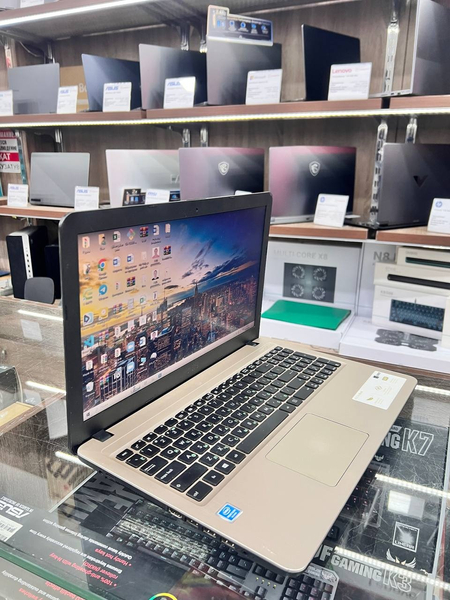 Продаю  компьютер ASUS