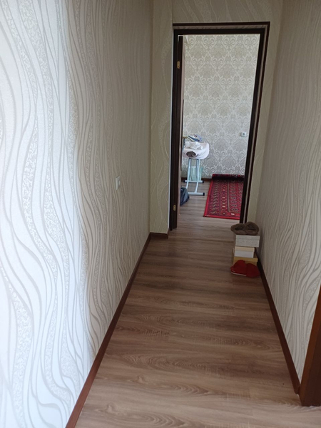 Srochno sotiladi sergeli 6a 2 hona ipoteka bor