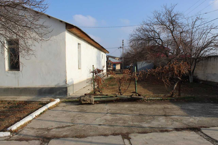 ПРОДАЁТСЯ/СОТИЛАДИ 62 сотих+иморат!