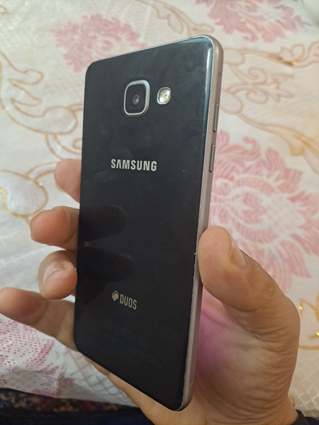 Samsung galaxy a5 sotiladi narxini keishamiz.