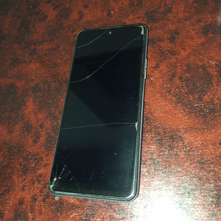 Tecno camon 17p.
