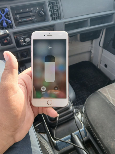 Iphone 6s+ gatantiya 1 oy