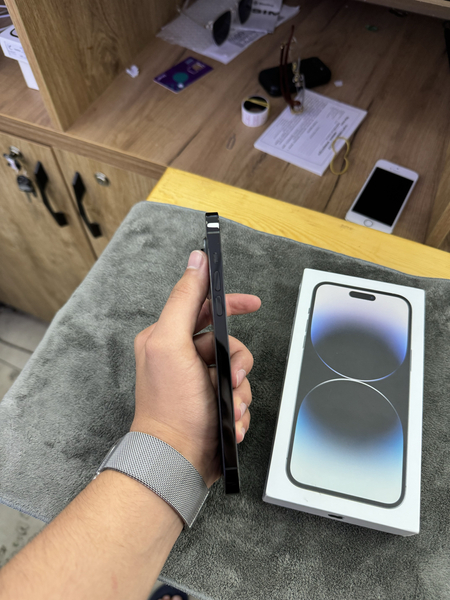 iphone 14 pro max sotiladi 95%emkost