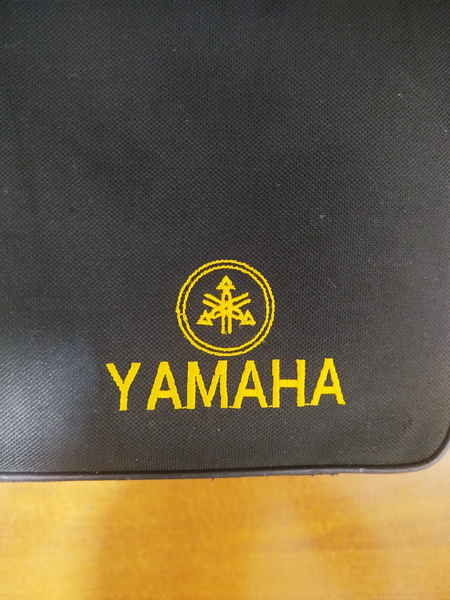 Саксофон-альт Yamaha.