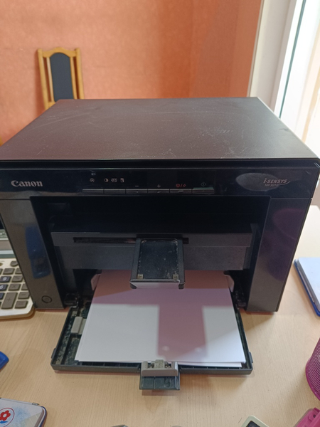 Canon mf 3010  яхши холатда сотилади