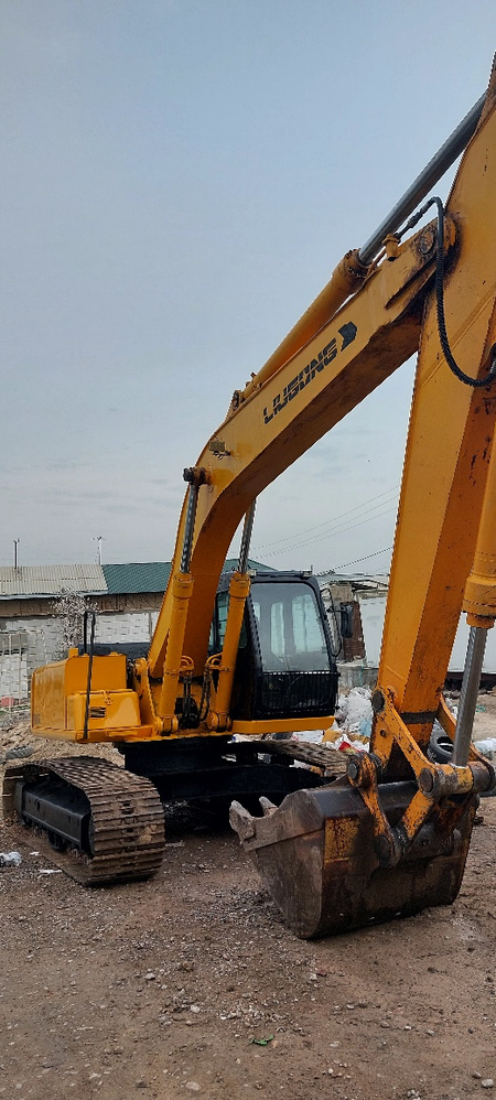 Экскаватор Liugong 230