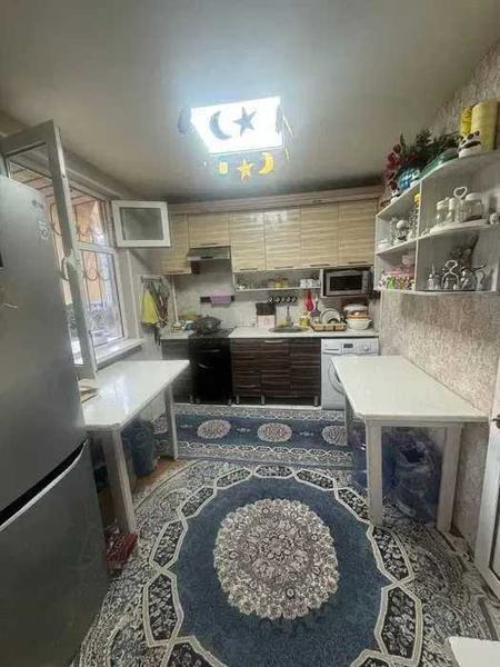 ЧОРСУ. 4/4/9 Шайхантахурский р-н. 90м2. САМАРКАНД ДАРВОЗА