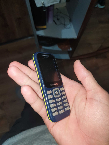 Stochna samsung klavushli tel sotiladi 99 min