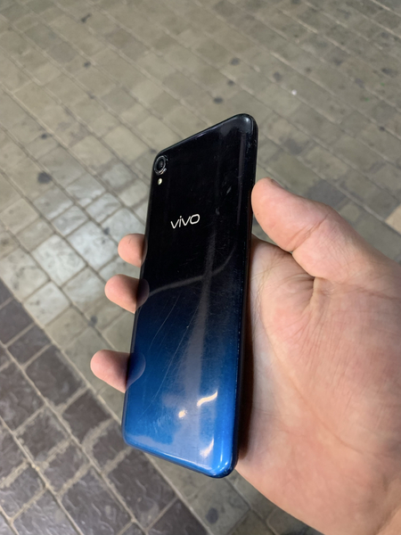 Vivo Y91C telefon sotiladi