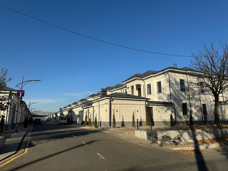 Срочно продается дом 3.2 сотки в Алмазарском районе.