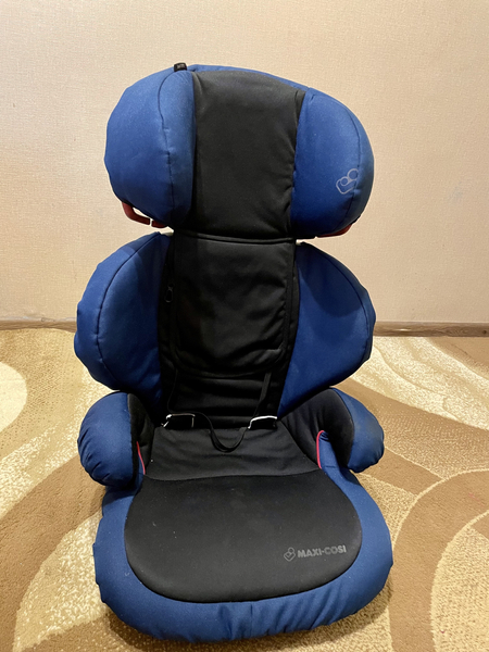 Продается детское автокресло Maxi-Cosi