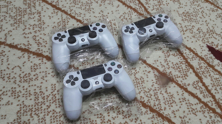 AKSIYA !!! Playstation 4. Dualshock + 100% ORIGINAL.