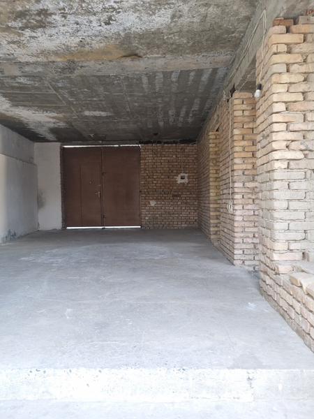 Срочно продаётся двор 7 сотих 7 комната возле гор больница