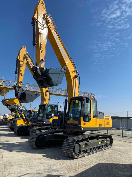 UzXcmg XE210WLLКолёсный экскаватор мелиоративный