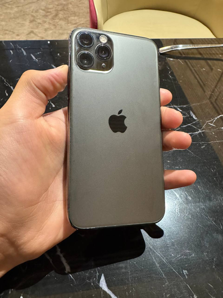 IPhone 11 pro sotiladi