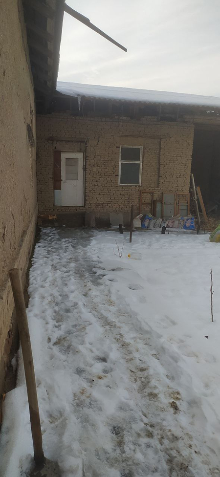 Земля продается     yer sotiladi  Ер сотилади