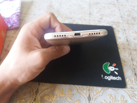 Redmi 5 Plus 4G LTE. 4-Rom 64GB