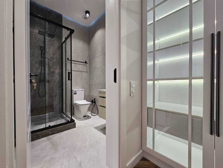 С обстановкой 4/9/10. 100 м2 Центр Real House. Обстановка. Basri Baba