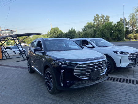 JetourX70 plus 1.6 Dubai